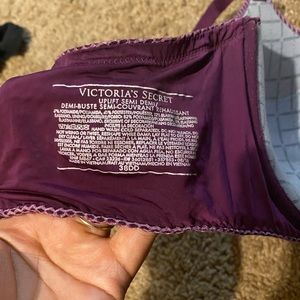 Victoria's Secret Intimates & Sleepwear | Sale 32d 32dd Vs Unlined ...